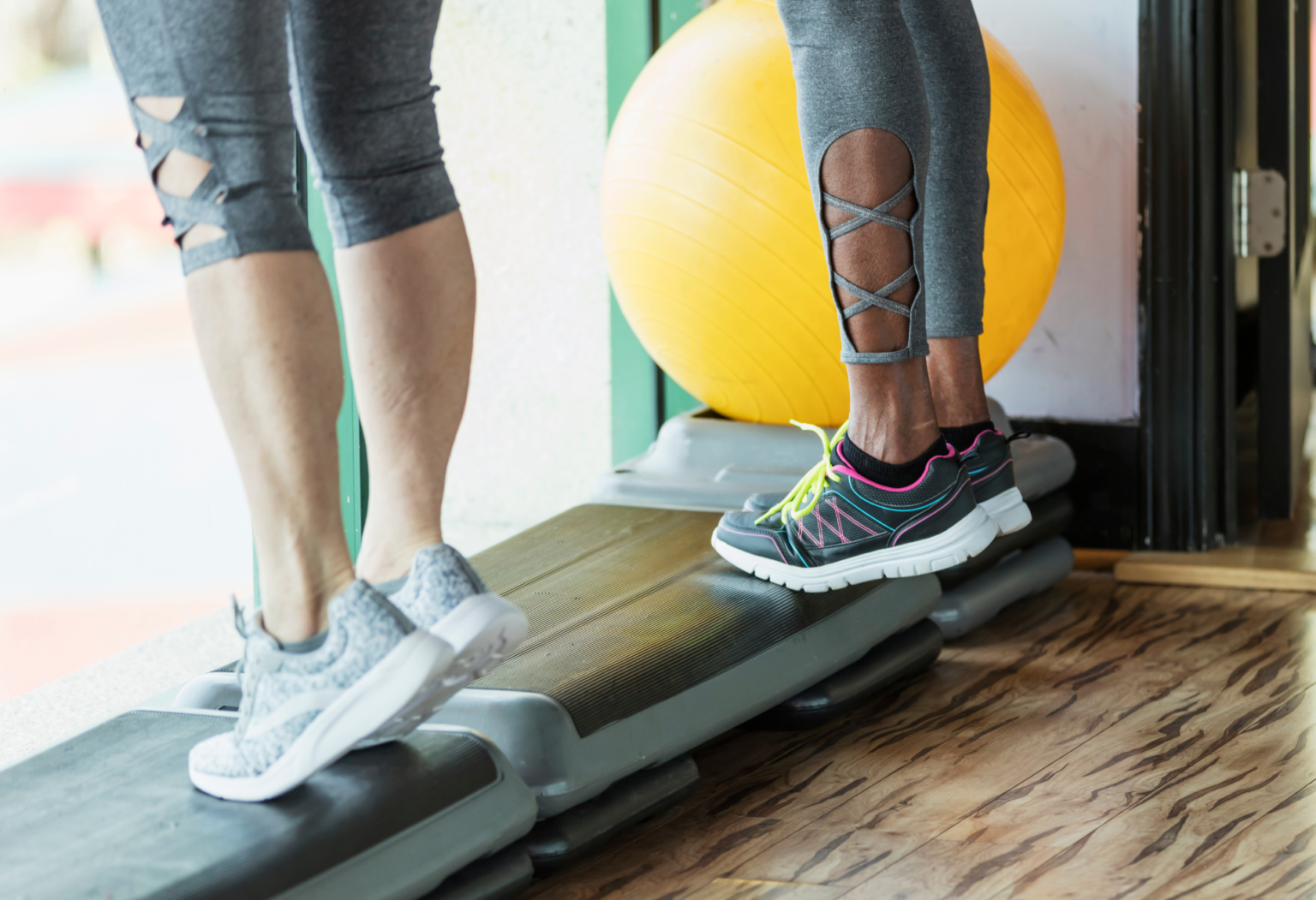 Exercícios para fascite plantar: Veja quais os melhores! - Instituto Trata